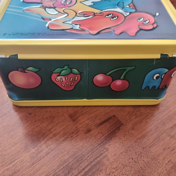 aladdin | Kitchen | Vintage Pacman Metal Lunchbox With Thermos New By ...